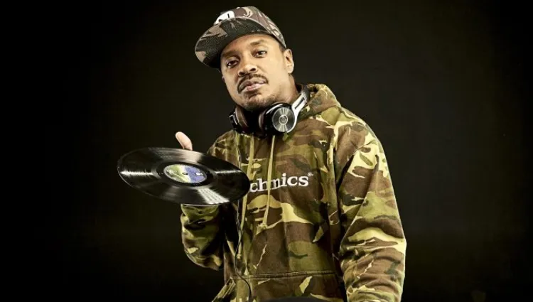 Pentacampeão mundial, o DJ Eric Jay comanda a pista do +Preta da semana ...
