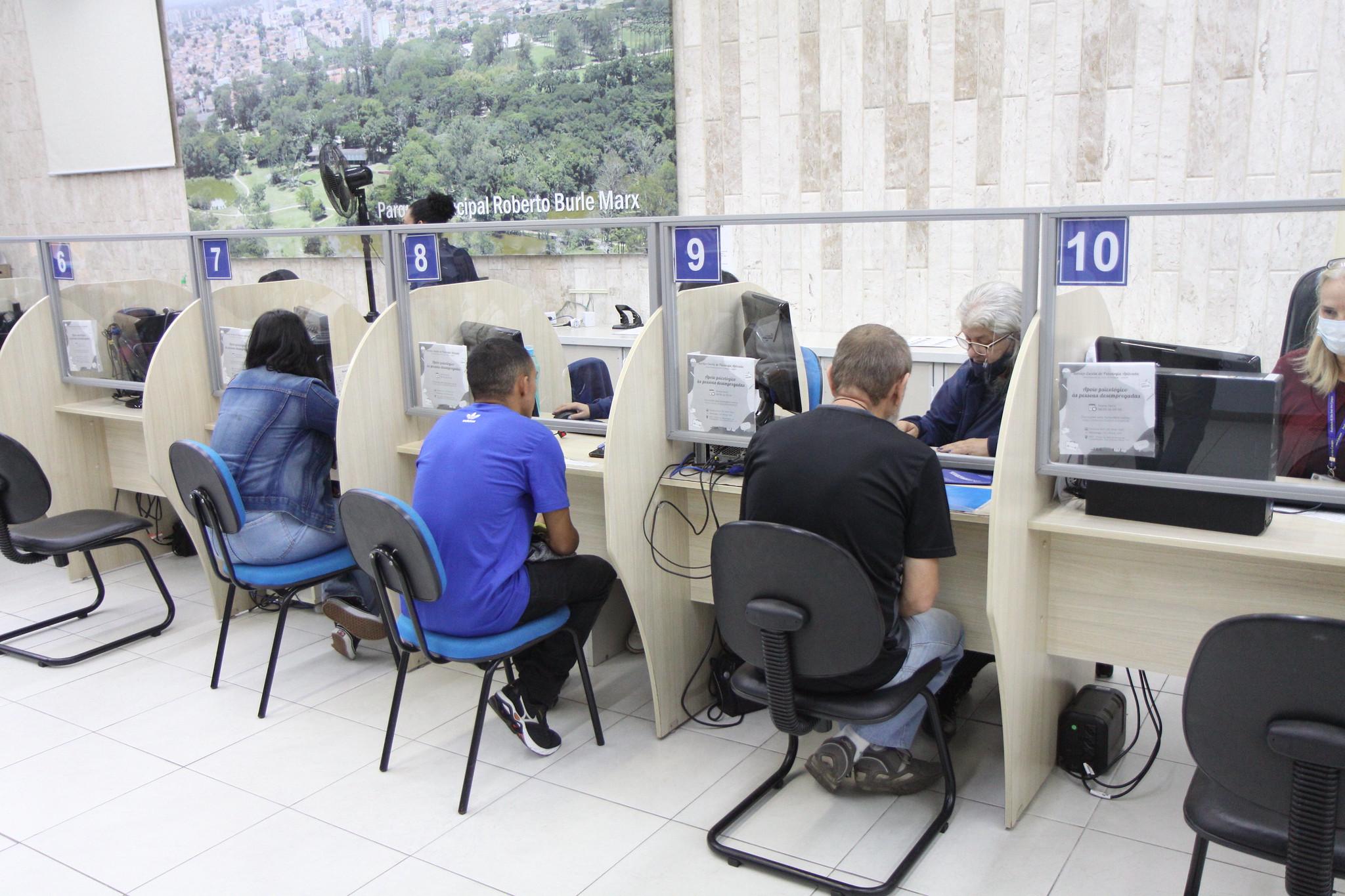 PAT de São José dos Campos oferece 414 vagas de emprego nesta segunda (22)